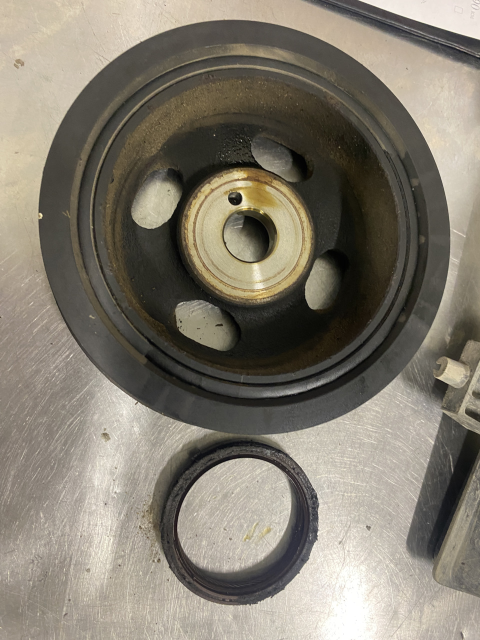 Замена сальника коленвала — Subaru Forester (SJ), 2 л, 2013 года ...