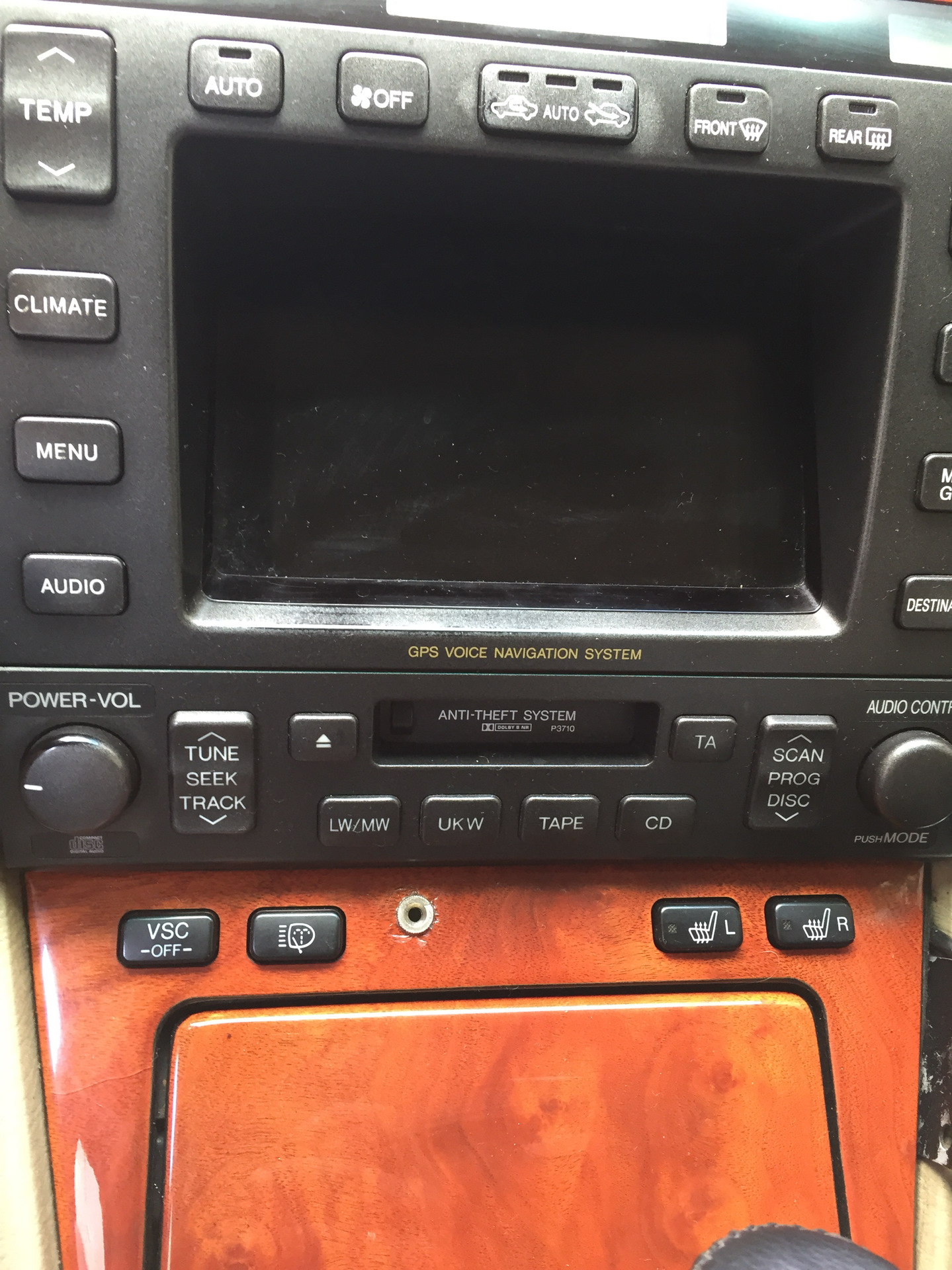 Теперь есть AUX )) — Lexus LS (UCF20), 4 л, 1998 года | автозвук | DRIVE2