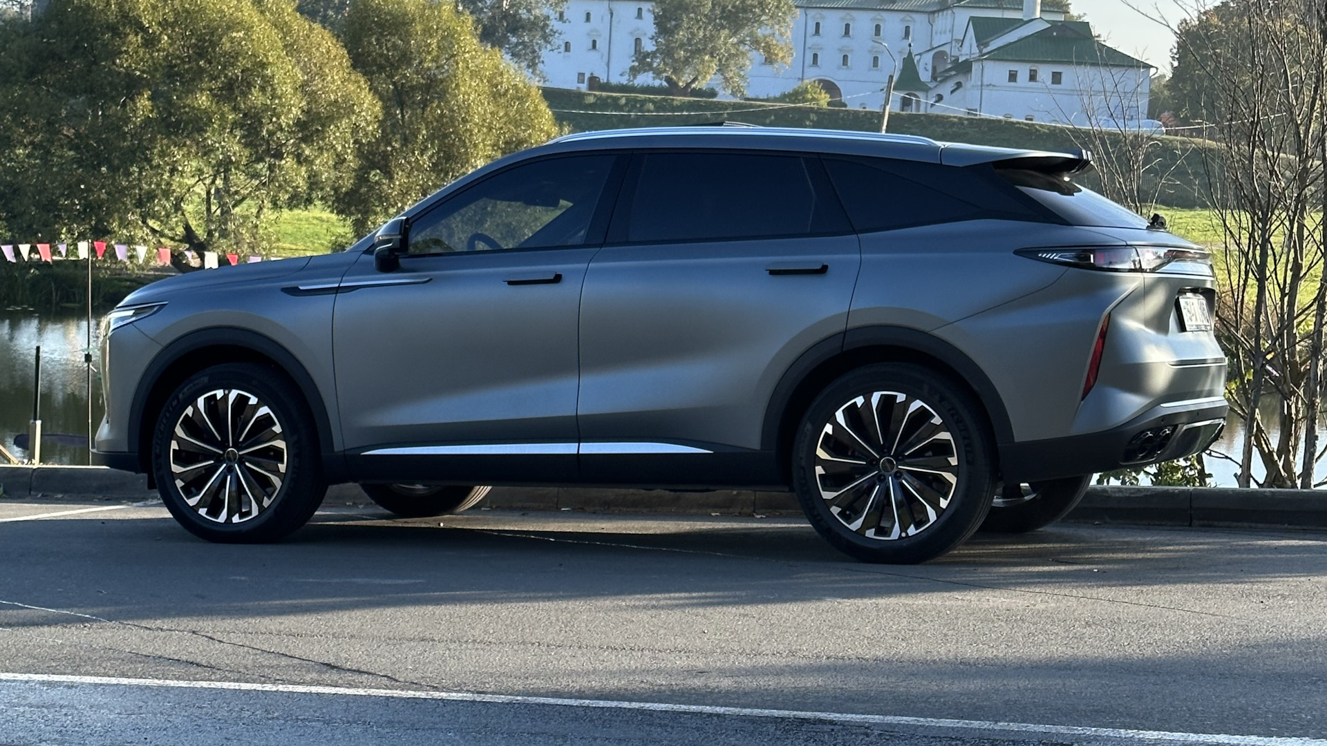 Exeed RX 2.0 бензиновый 2023 | на DRIVE2