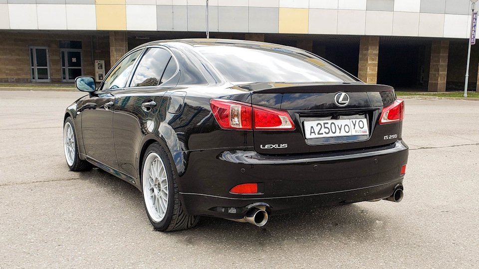 Lexus IS II 2.5 бензиновый 2008 | 2.5л V6 МКПП на DRIVE2