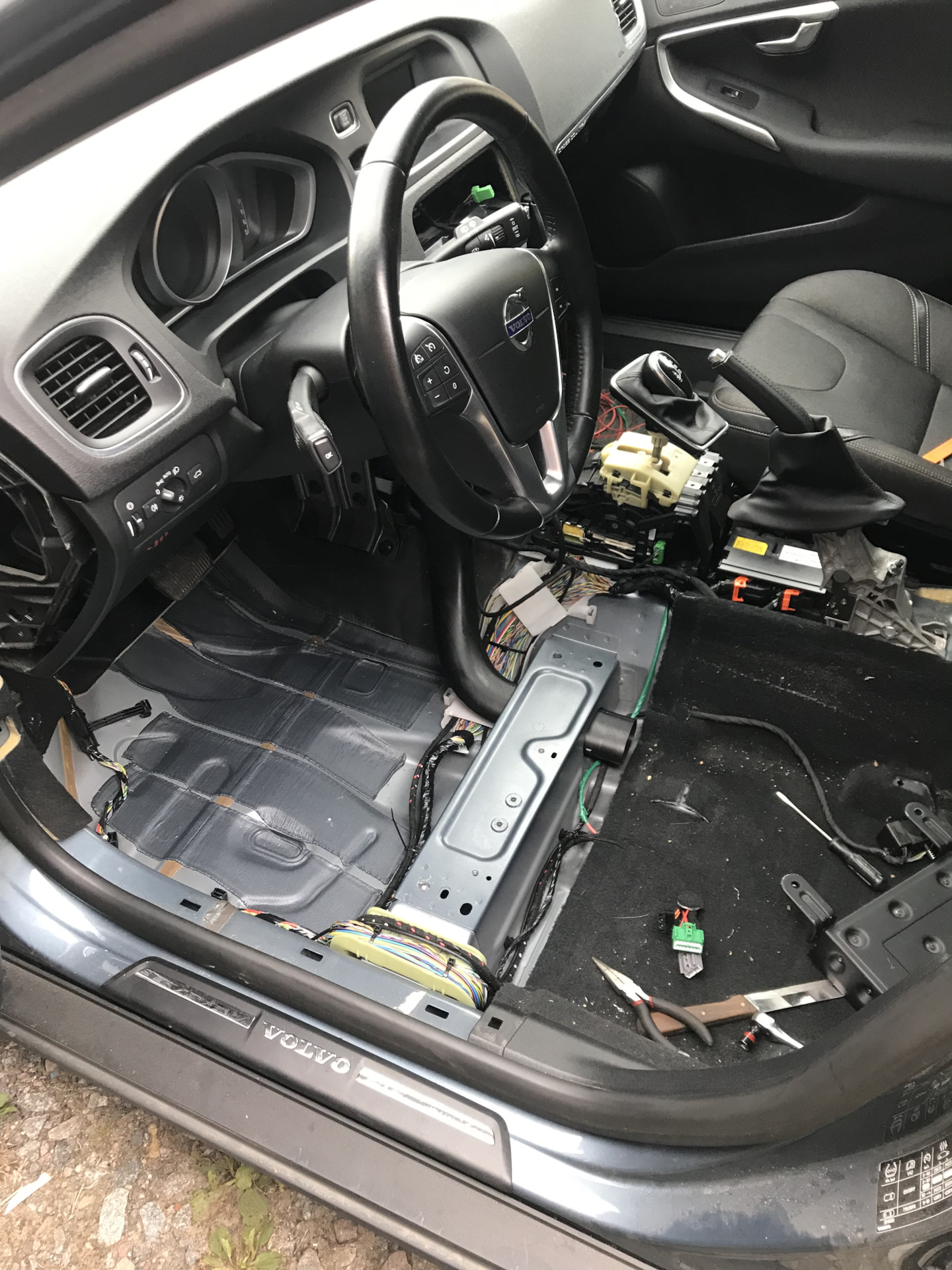 Base Performance в High Performance + установка IHU — Volvo V40 Cross ...