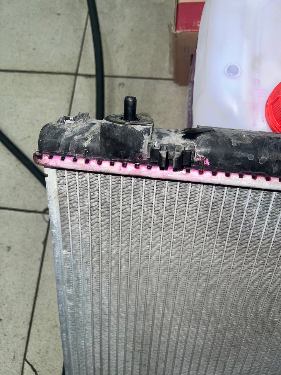 Очередная замена радиатора (с Luzar на Sakura) — Toyota Camry (XV50), 2 ...