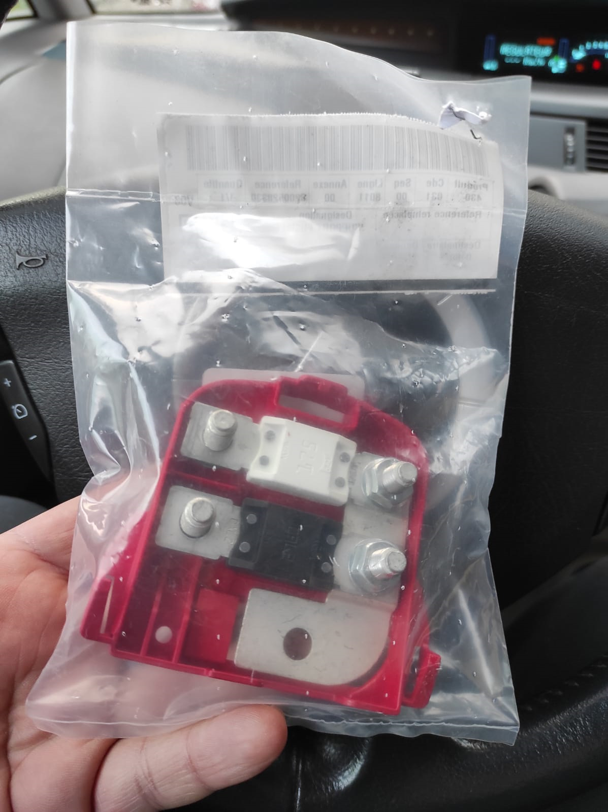 Предохранитель или релешка #2 — Renault Espace (4G), 3 л, 2007 года ...