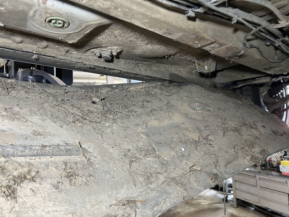 Трубка вентиляции и проф. чистка — BMW X1 (E84), 2 л, 2011 года ...