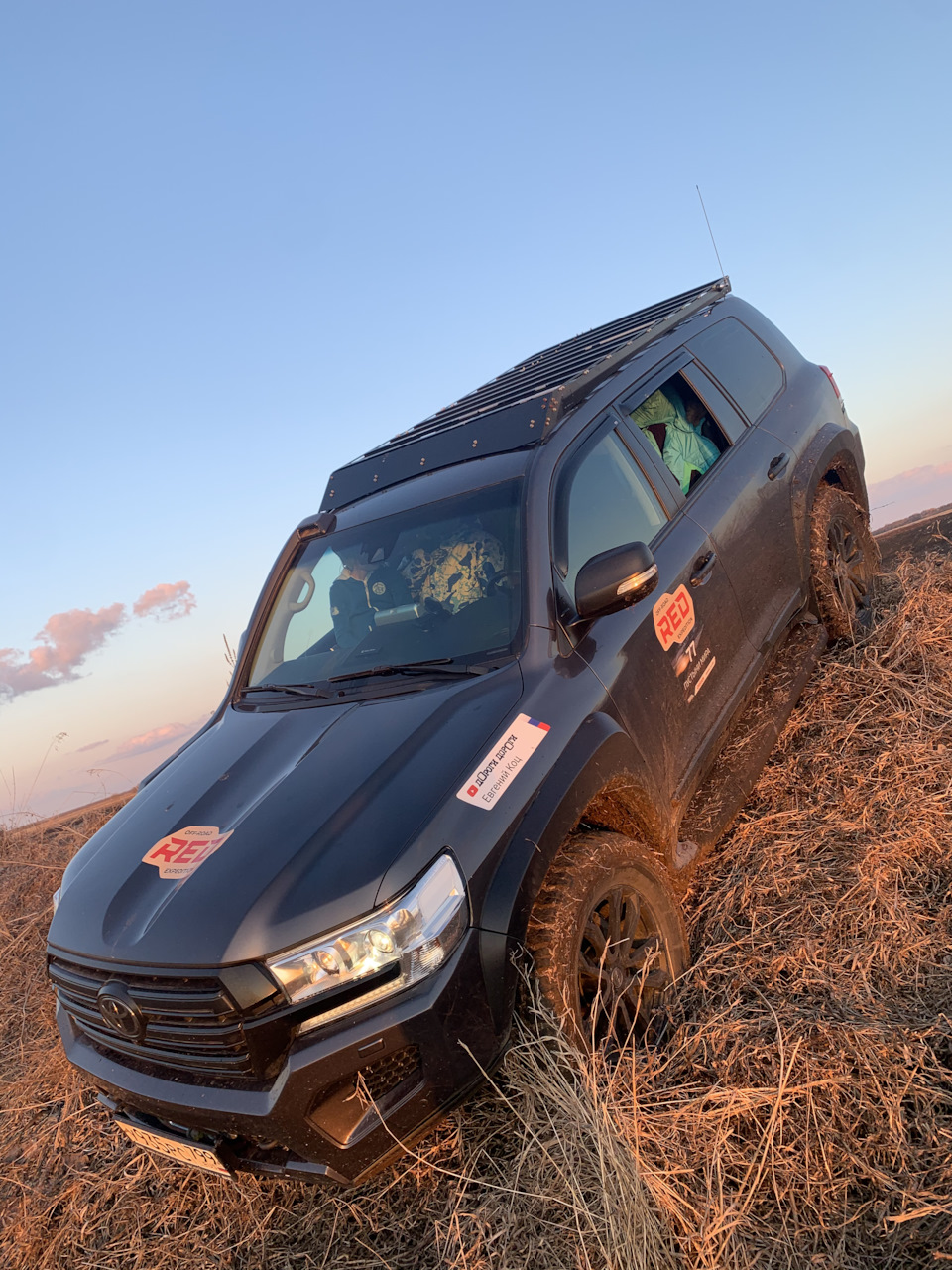 Еще фото — Toyota Land Cruiser 200, 4,5 л, 2019 года | фотография | DRIVE2