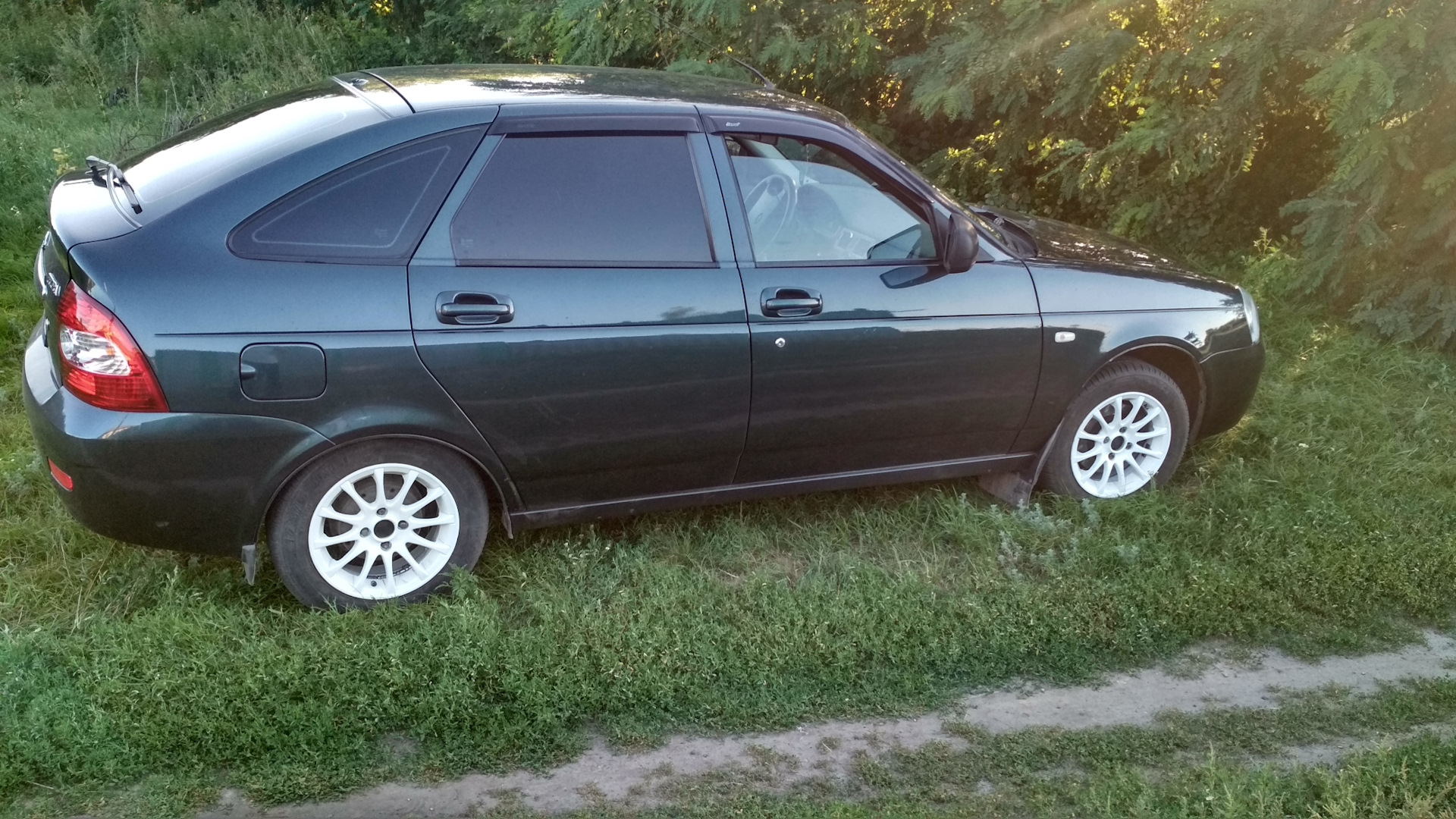 Литье — LADA Приора хэтчбек, 1,6 л., 2012 года | колёсные диски | DRIVE2