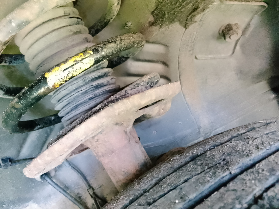 Пыльники вышли из чата — Toyota Corolla (140/150), 1,6 л, 2008 года ...