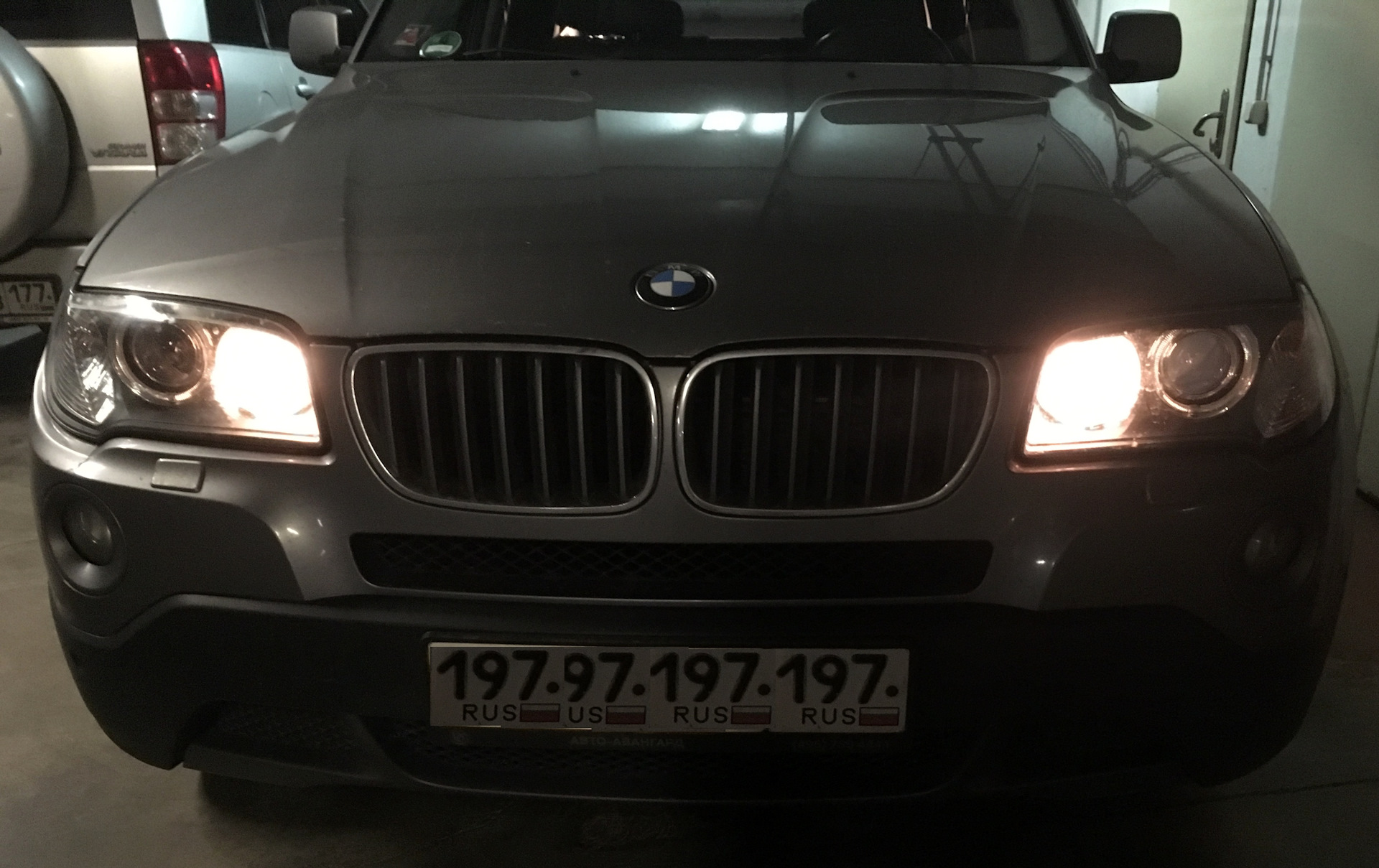 Замена тройника и пробки радиатора, герметизация задней левой двери ...