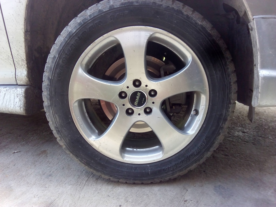 Шины всесезонные Yokohama 235/55 R18, литые диски 7,5Jx18 ET38 5x114,3 ...