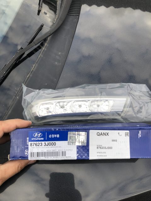 876233J000 Повторитель поворота в корпусе зеркала правый KIA HYUNDAI ...