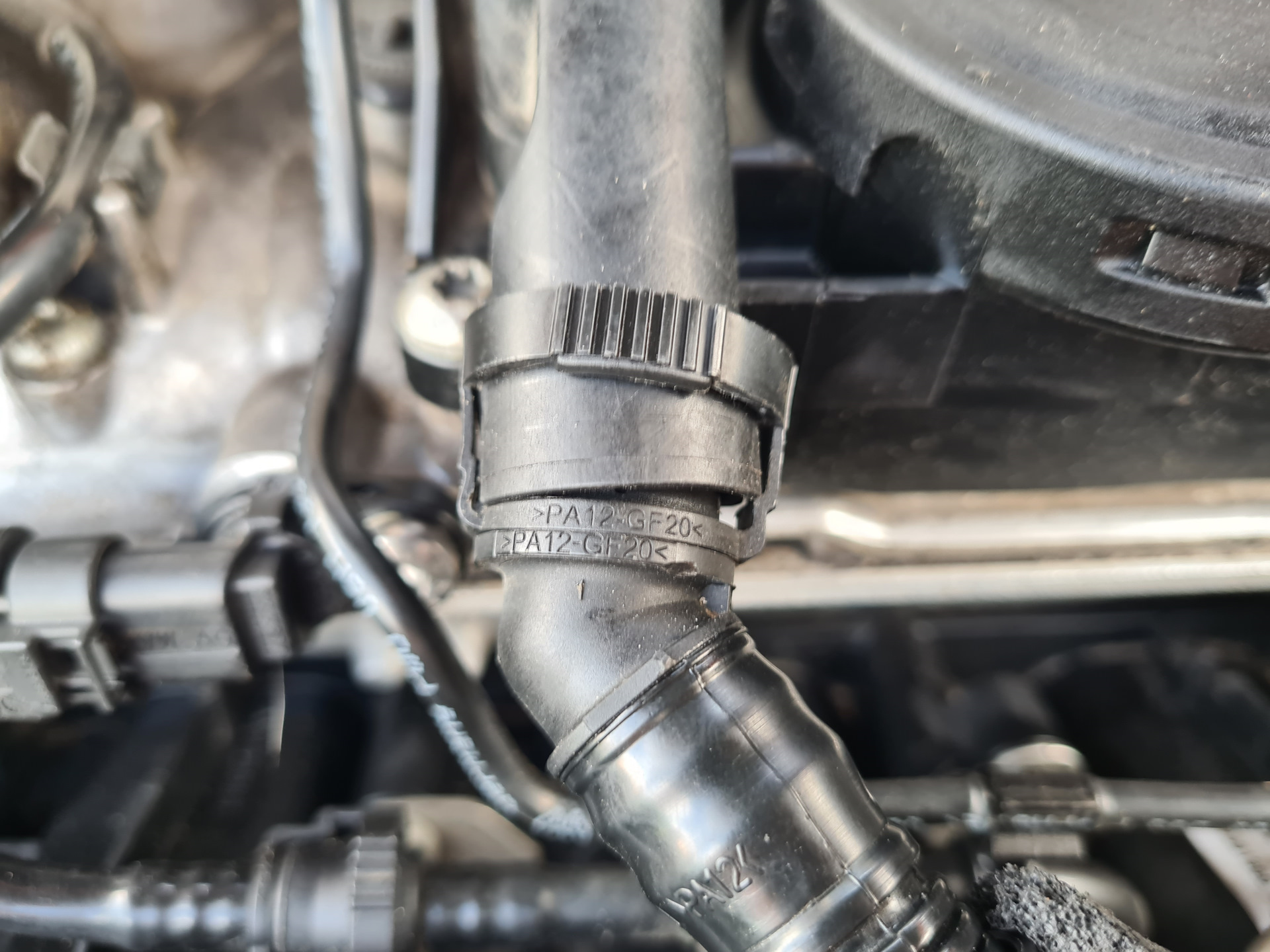 Очередная замена МО 06H103495AJ, трубки 06J103221, колечек — Volkswagen ...