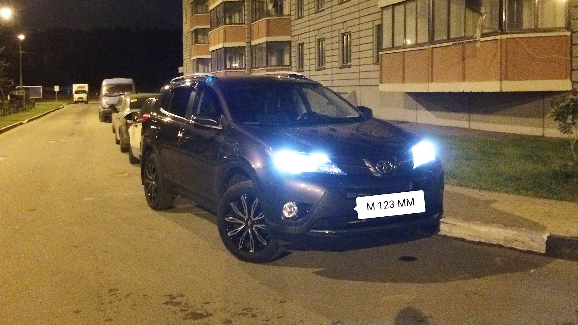 Toyota RAV4 (IV) 2.5 бензиновый 2014 | 210 л.с. на DRIVE2
