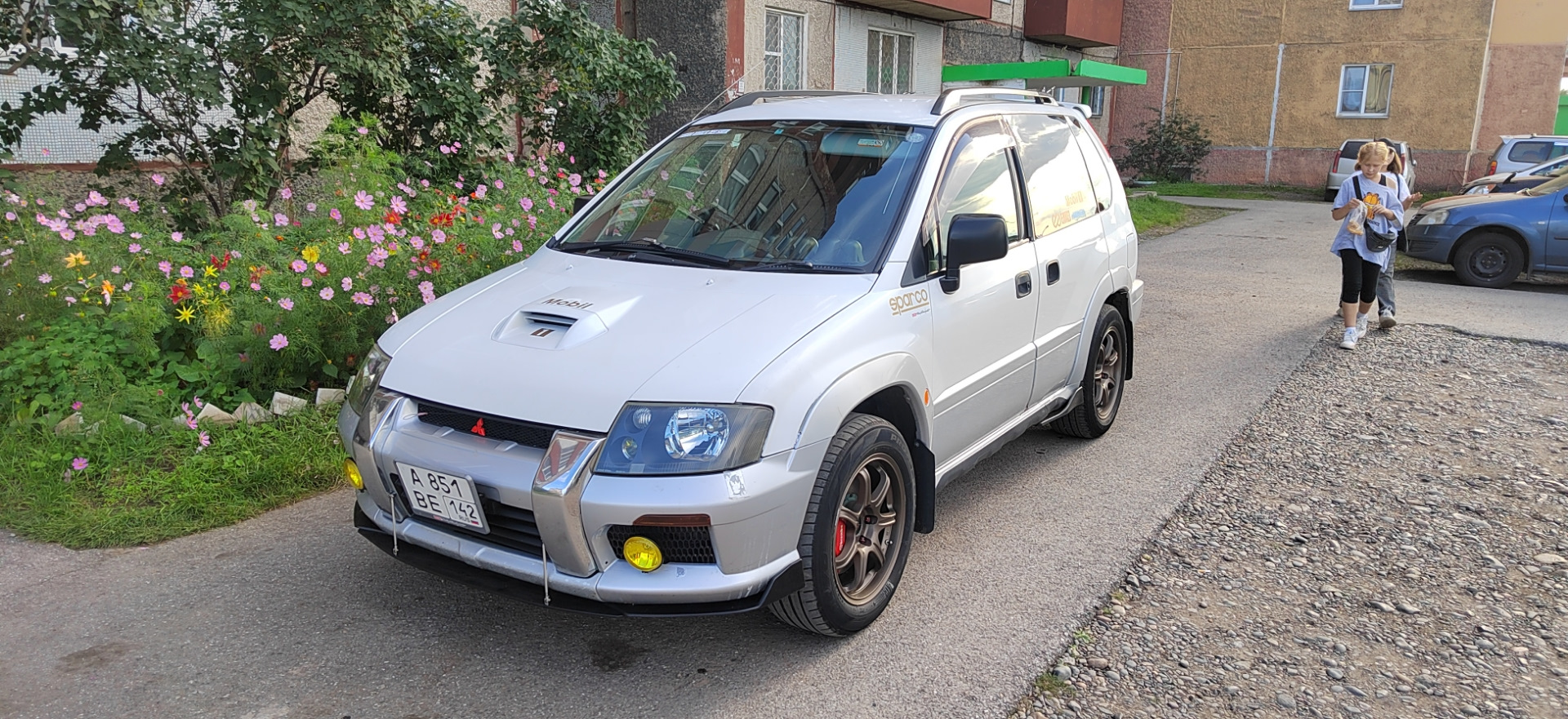 Стойки сплиттера. — Mitsubishi RVR (2G), 2 л, 1997 года | стайлинг | DRIVE2
