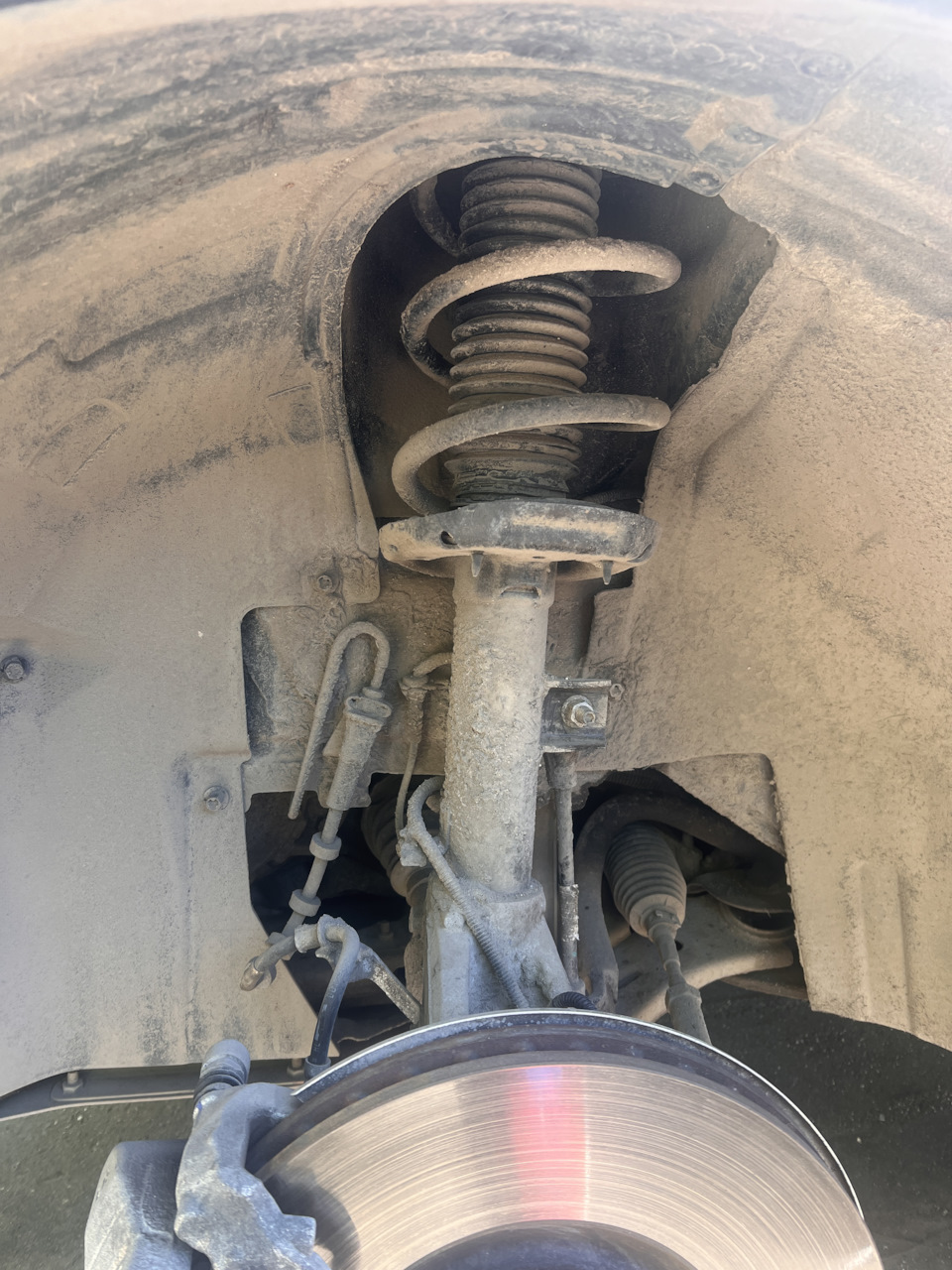 Замена стойки стабилизатора Geely Monjaro — Geely Monjaro, 2 л, 2023 ...