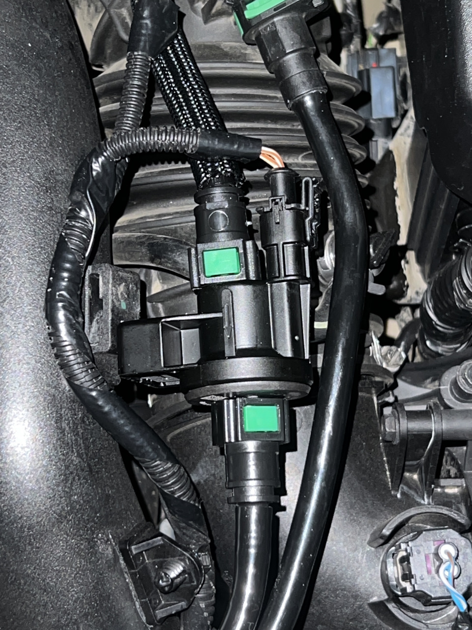 Клапан адсорбера от УАЗ — Ford Focus Sedan III, 1,5 л, 2019 года ...