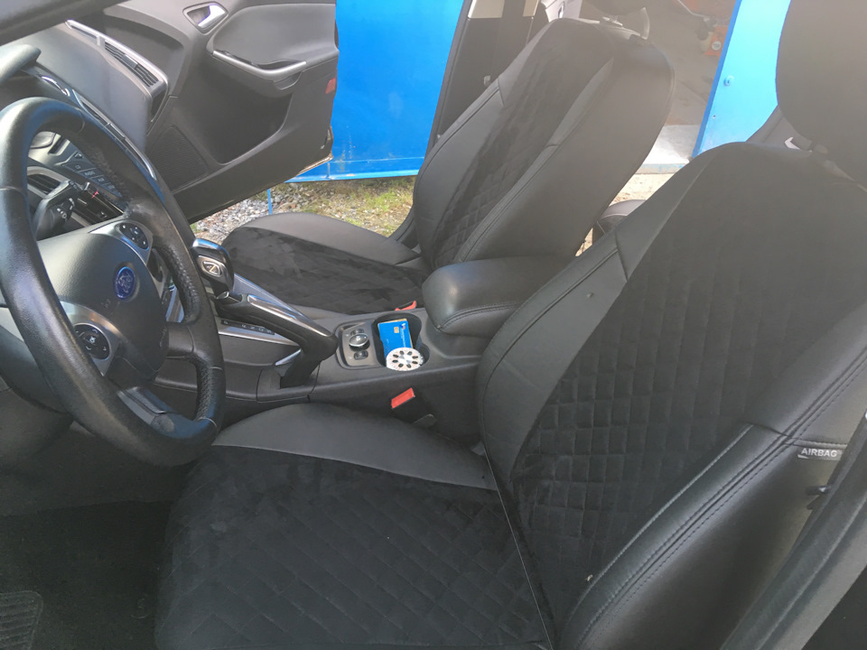Чехлы — Ford Focus III Hatchback, 1,6 л, 2012 года | аксессуары | DRIVE2