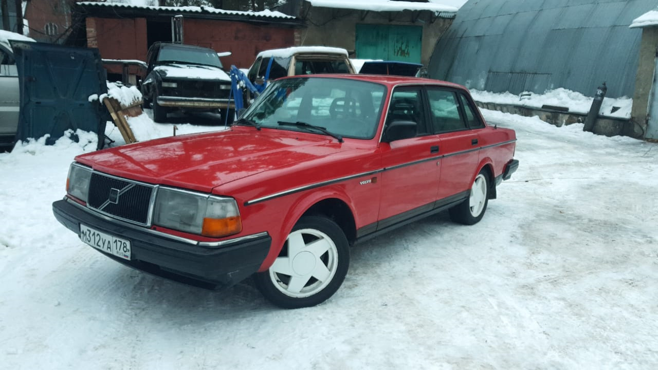 Volvo 240 2.3 бензиновый 1992 | Small Block V8 5.7L на DRIVE2