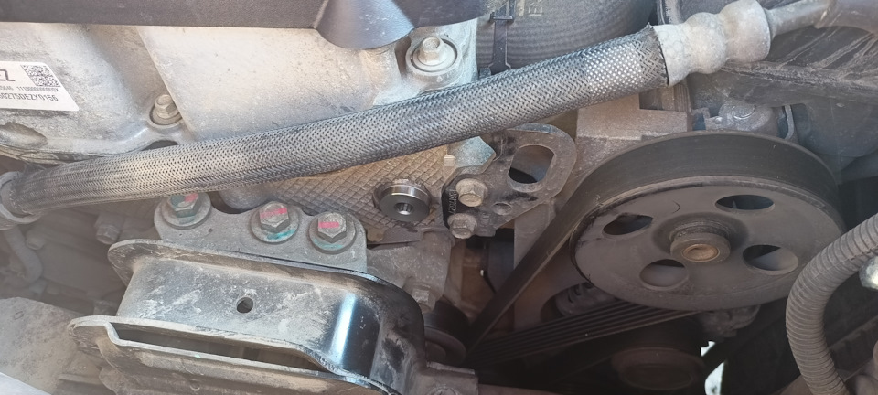 Замена болта успокоителя цепи ГРМ и первое ТО после прежнего владельца ...