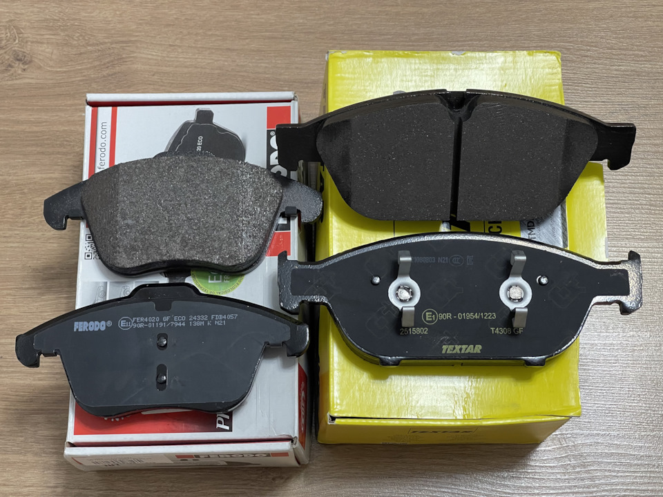 №42 — Замена тормозов в круг диски/колодки перед/зад — Audi A6 (C7), 3 ...