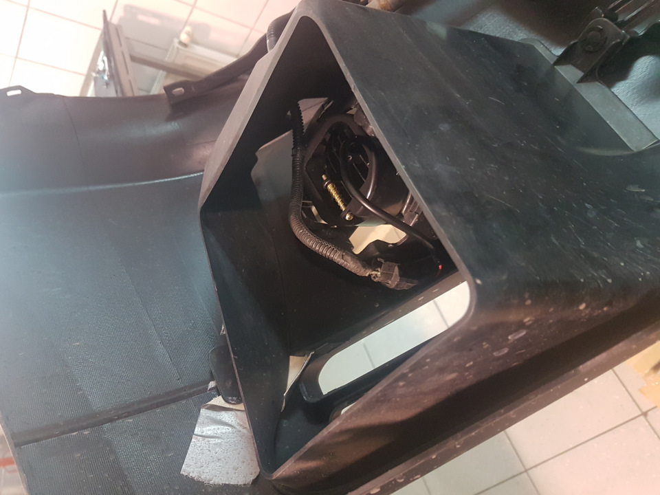 6400C446 ВОЗДУХОВОД ПЕРЕДНЕГО БАМПЕРА OUTLANDER XL NEW Mitsubishi ...