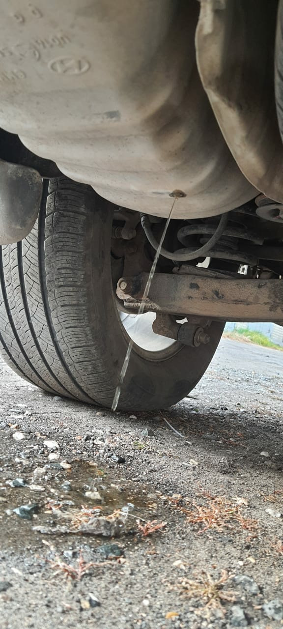 Шнурок крышки горловины бака (решение) — Audi A6 (C7), 2,8 л, 2011 года ...