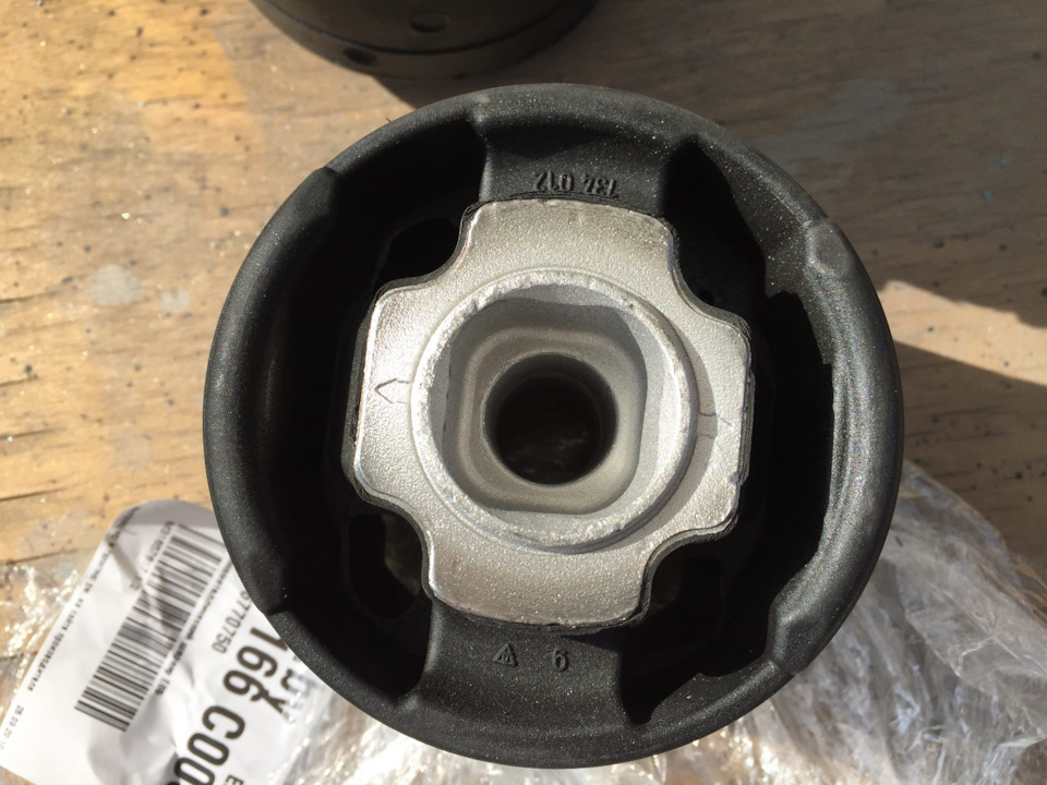 33316770750 Резинометаллический шарнир BMW | Запчасти на DRIVE2