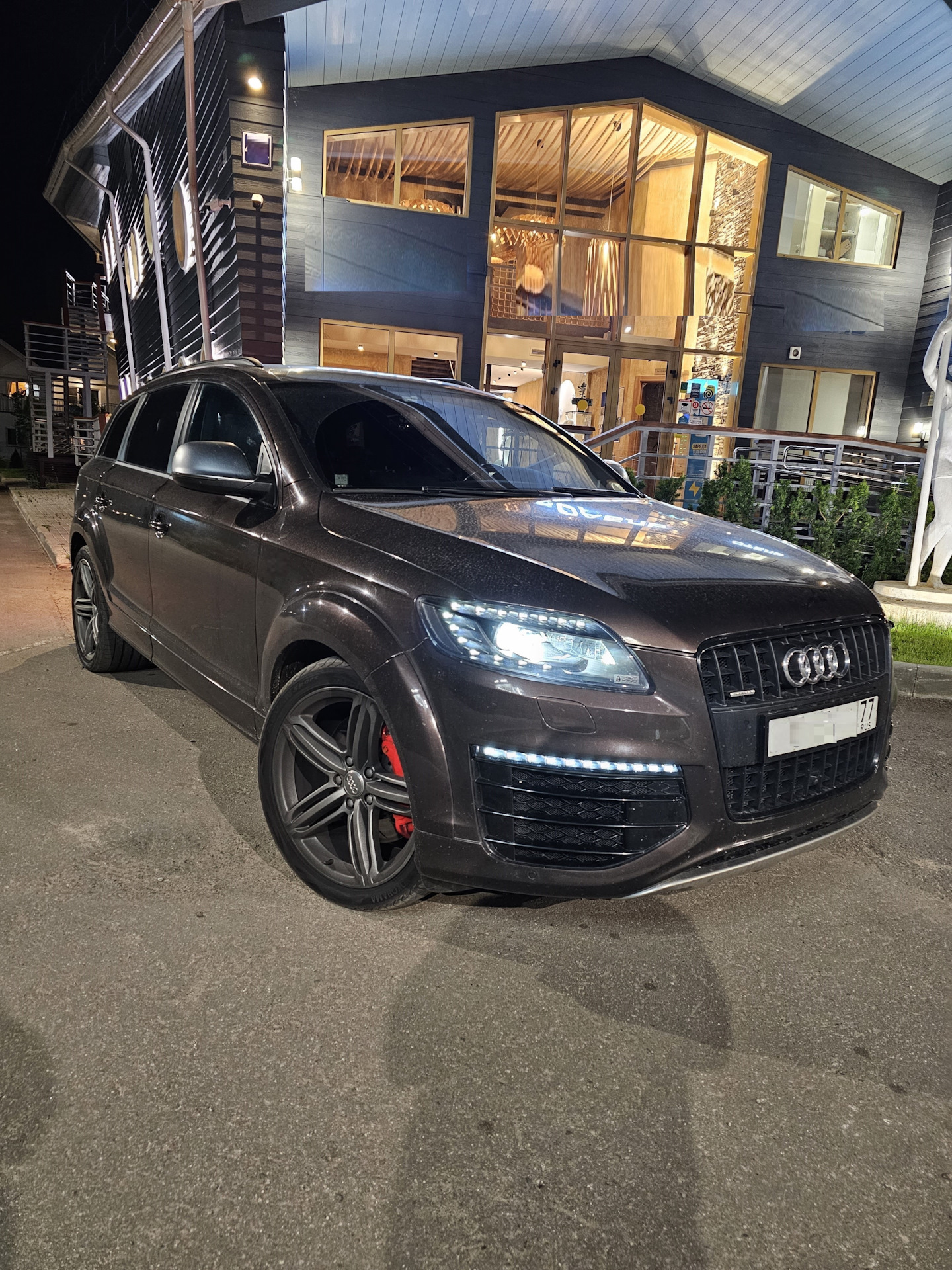 Доводчики дверей 4L — Audi Q7 (1G), 3 л, 2014 года | тюнинг | DRIVE2