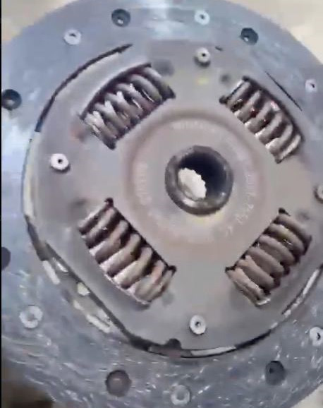 Замена сцепления и расходников — Ford Fiesta (Mk V), 1,4 л, 2007 года ...
