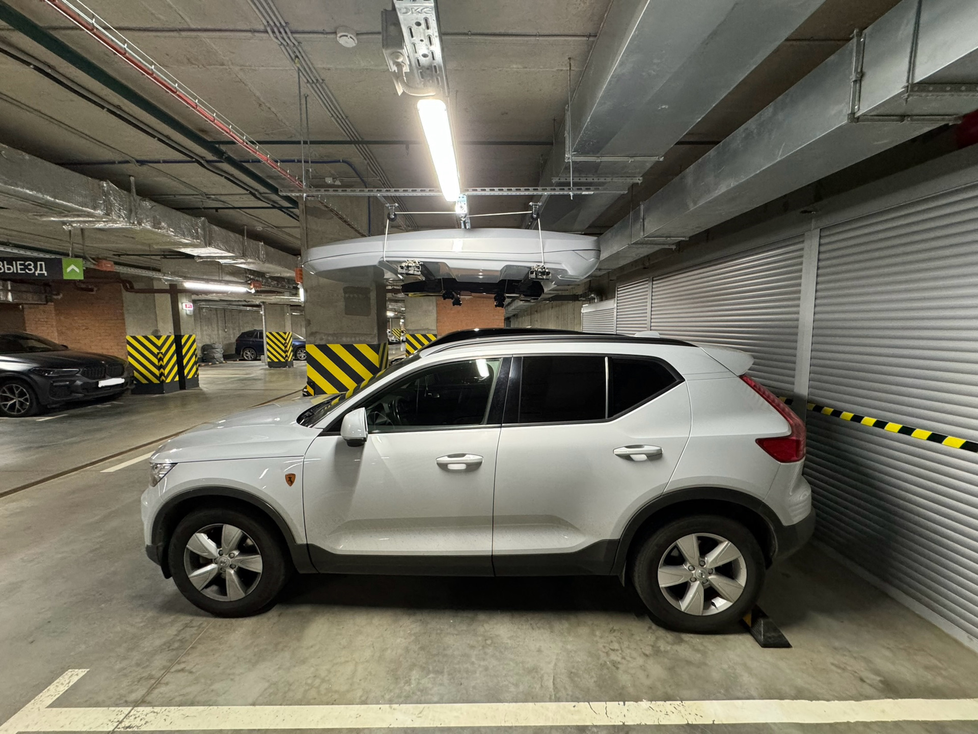 Thule MultiLift — Volvo XC40, 2 л, 2019 года | аксессуары | DRIVE2