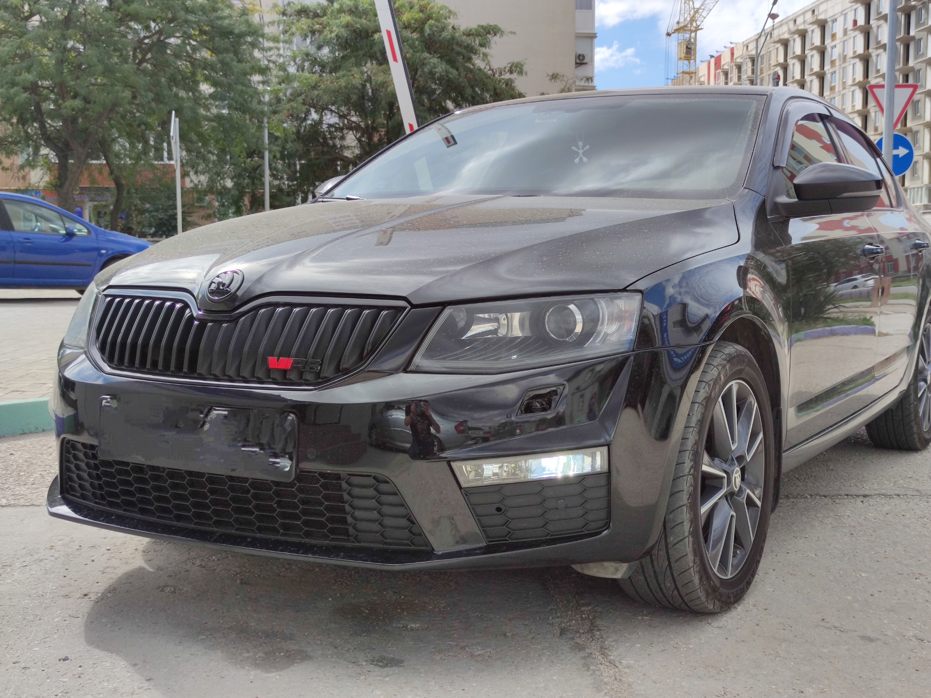 RS бампер — Skoda Octavia A7 Mk3, 1,8 л, 2013 года | тюнинг | DRIVE2