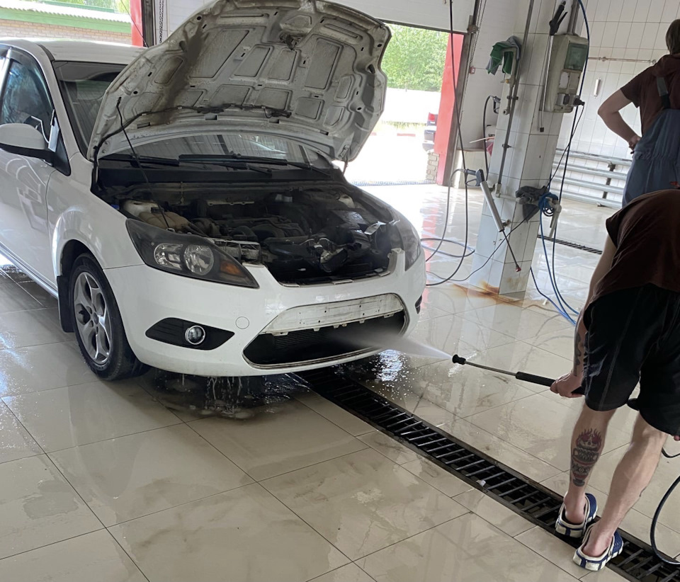 Заправка кондиционера + мойка радиатора — Ford Focus Hatchback II, 1,6 ...