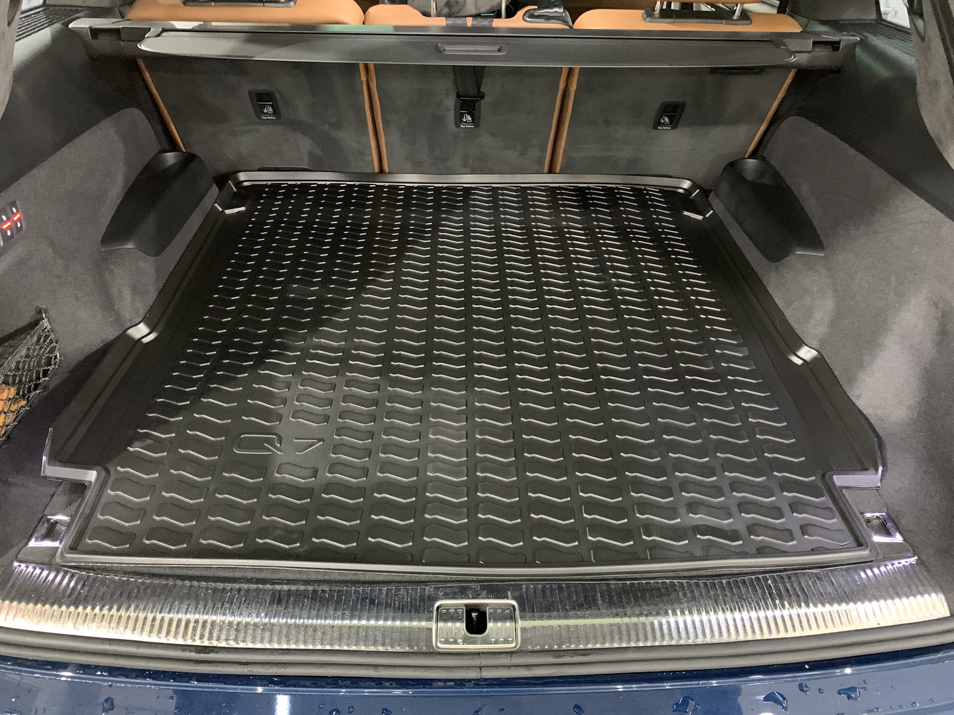 Фишки для кушки — Audi Q7 (2G), 3 л, 2019 года | аксессуары | DRIVE2