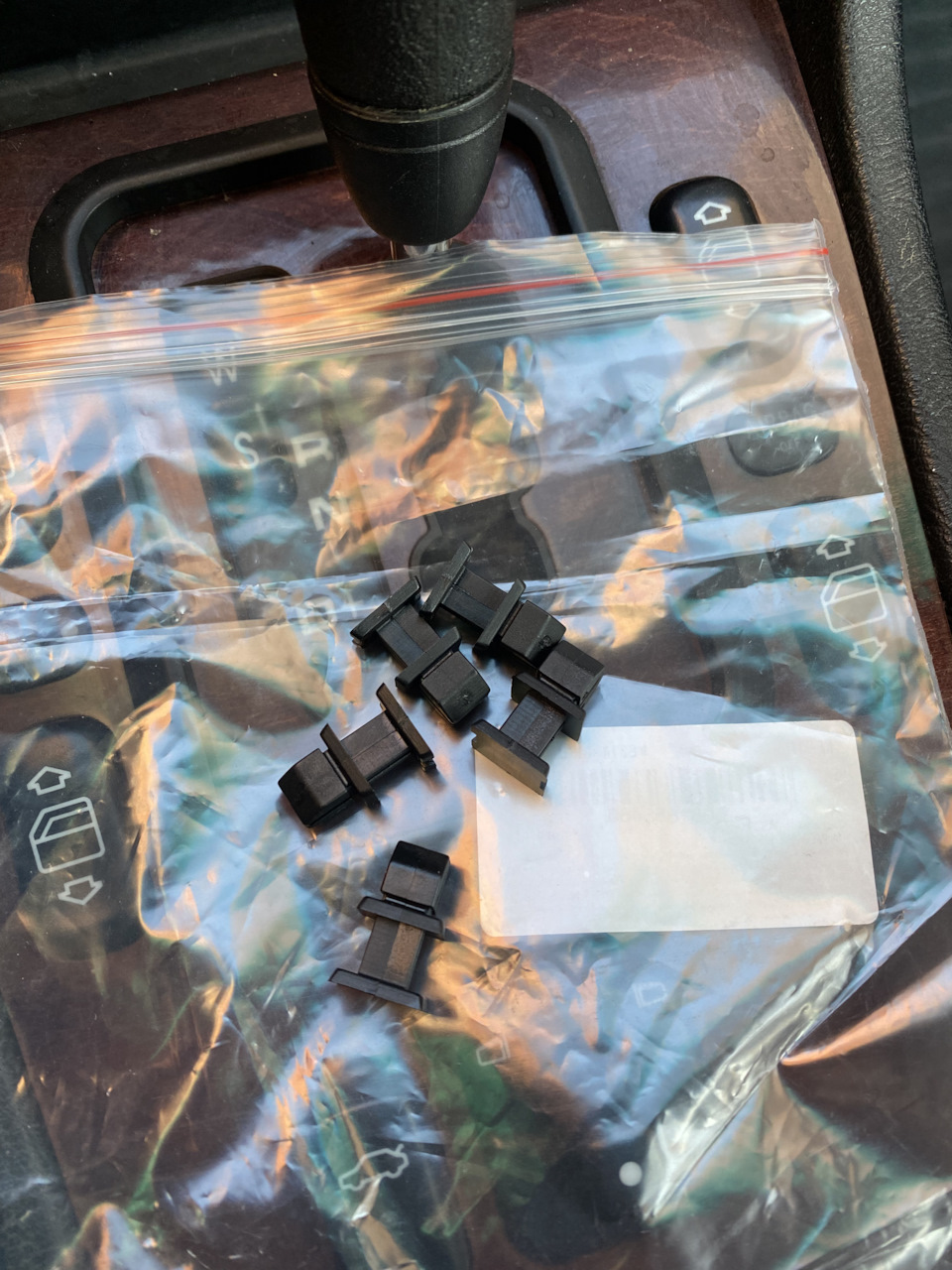 Снова клипсы — Mercedes-Benz C-Class (W202), 2,4 л, 1999 года ...