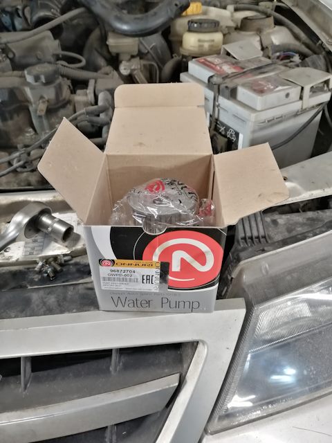 96872704 Насос водяной / Daewoo Chevrolet Aveo, Lanos, Rezzo 1.3-1.6 97 ...