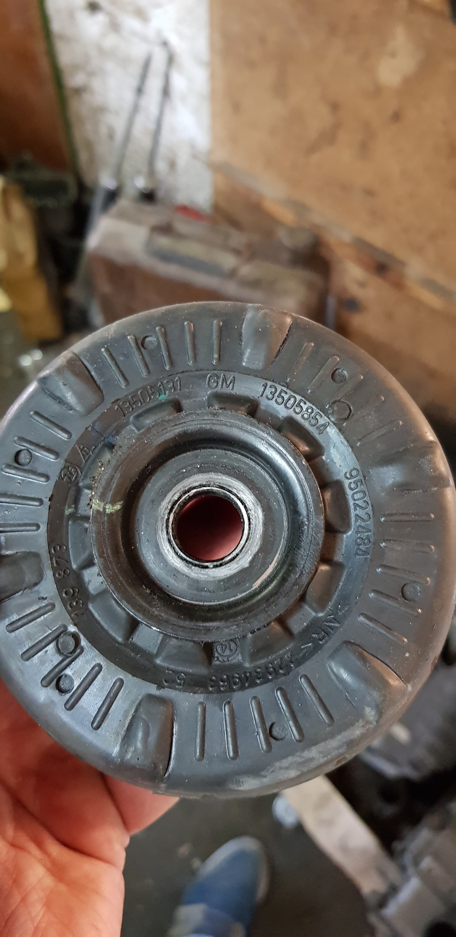 13505854 Опора амортизатора переднего верхняя с подшипником GM ...