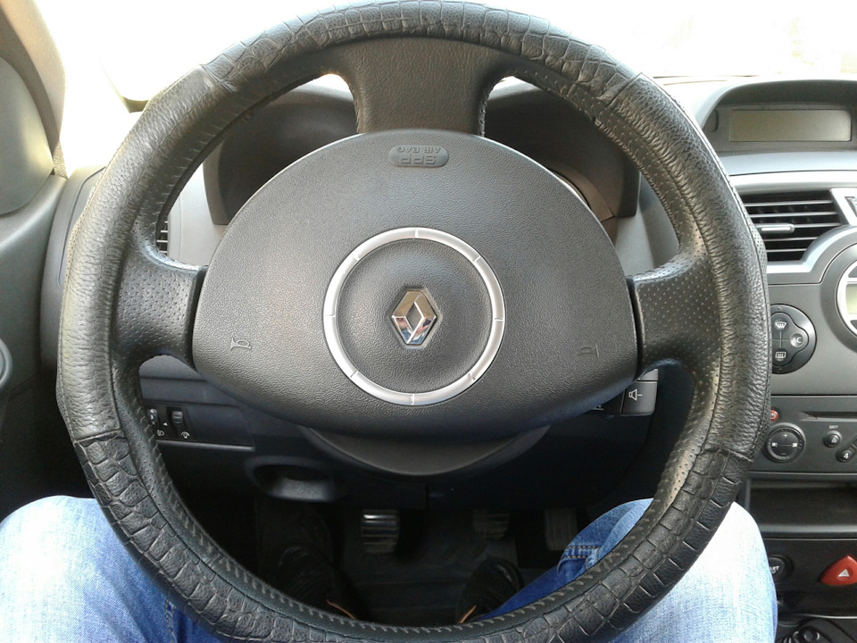 Кожанный руль и "обруч"(со слов extreme209 "хрень") — Renault Megane II ...