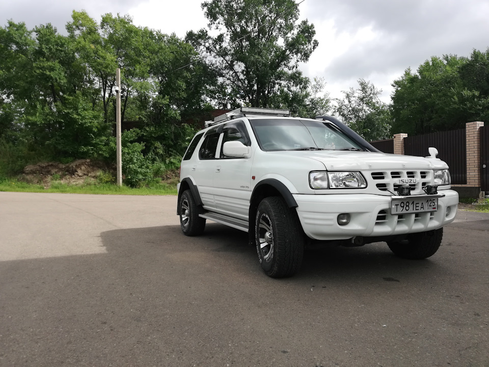 Окончательный вид (почти) — Isuzu Wizard, 3 л, 1999 года | стайлинг ...
