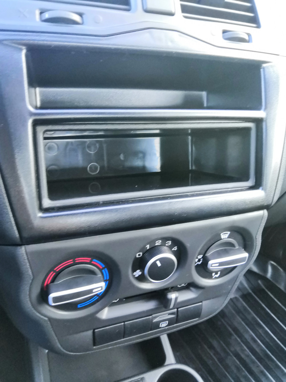 Штатная магнитола 2din — Lada Гранта (2G) FL, 1,6 л, 2020 года ...