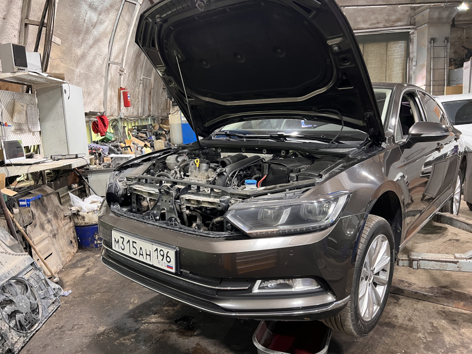 Замена жидкостей и мойка радиатора — Volkswagen Passat B8 1 4 л 2015
