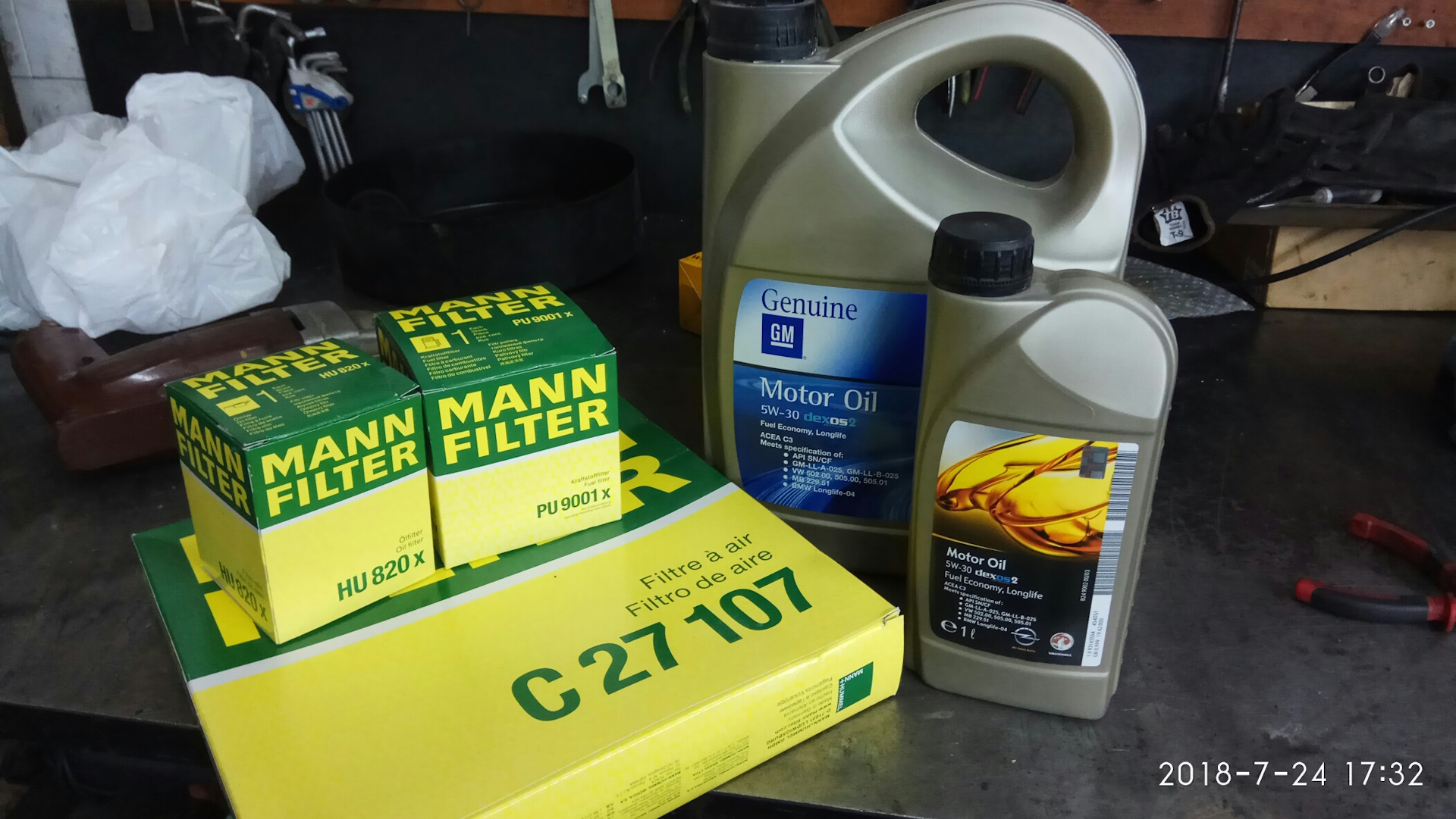 Замена масло и фильтров — Opel Astra J, 1,7 л, 2011 года | плановое ТО ...