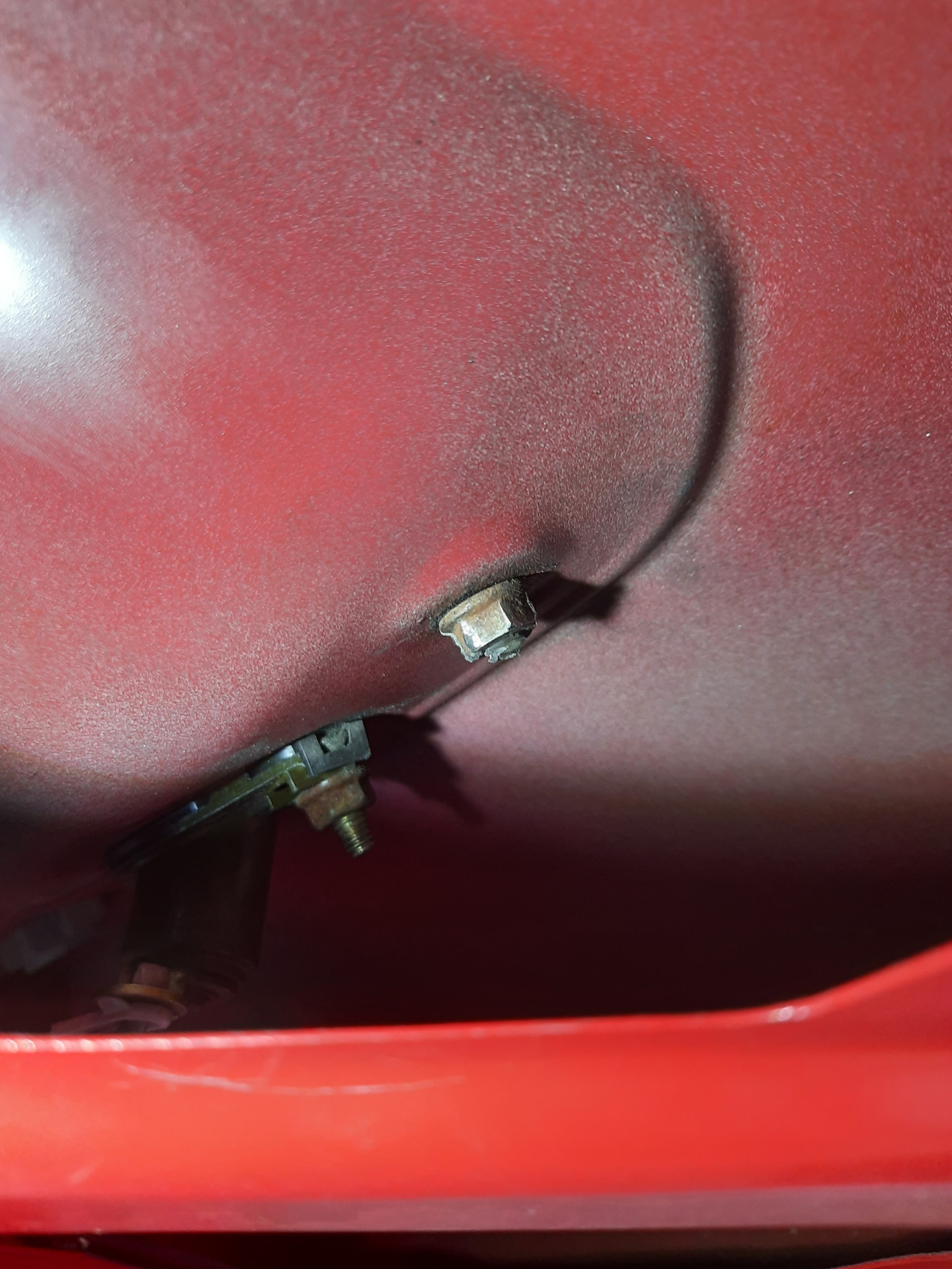 4й день снимаю саблю с задней двери (хэтчбек) — Toyota Corolla (120), 1 ...