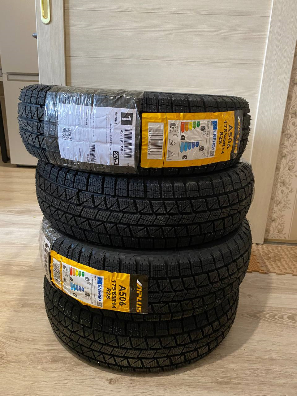 Купил новую резину и обслужил — Mitsubishi Carisma, 1,8 л, 1998 года ...