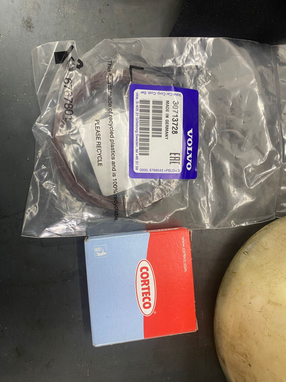 30713728 Сальник 64*75*8 TCW14 Volvo | Запчасти на DRIVE2