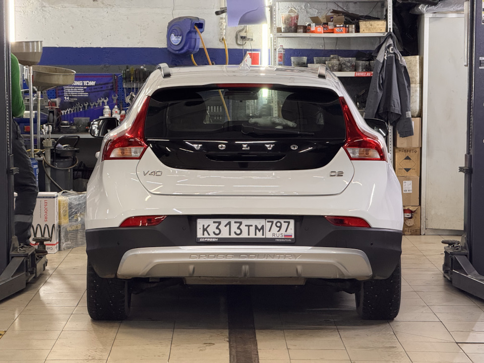 Замена передней подвески и масла АКПП — Volvo V40 Cross Country, 2 л ...
