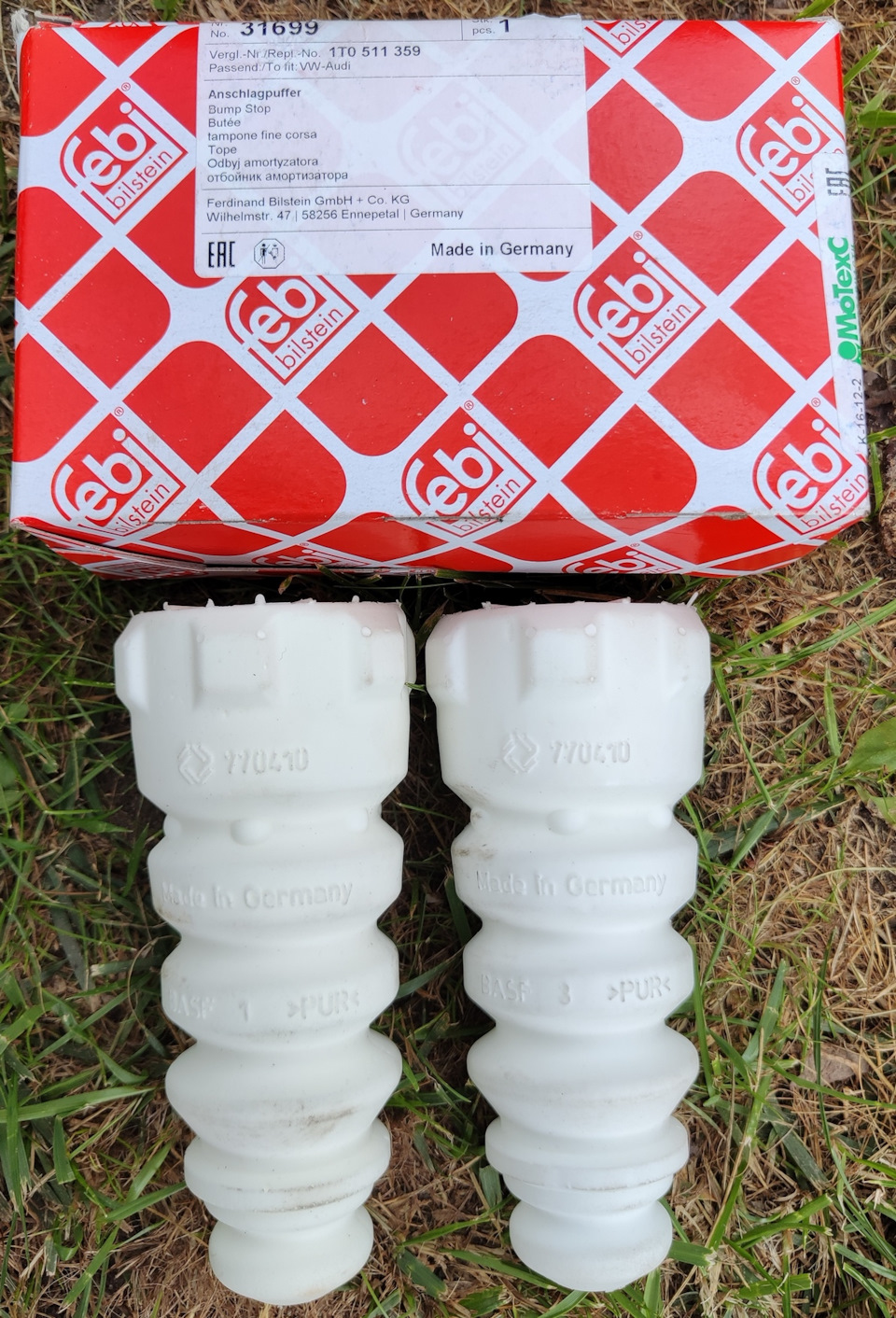 Замена задних амортизаторов — Volkswagen Touran (1G), 2 л, 2012 года ...