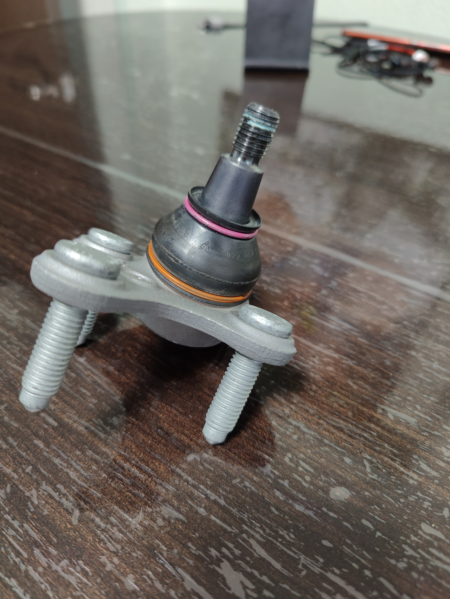 Шаровая опора — Volkswagen Tiguan (2G), 2 л, 2018 года | визит на ...