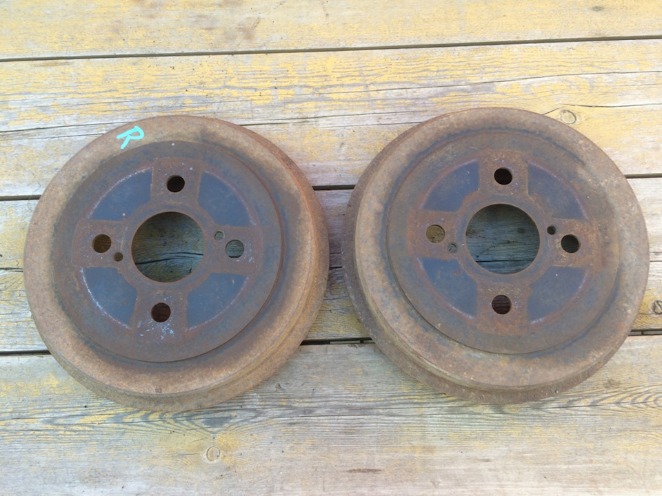 Тормозной барабан задний Toyota Corolla RUNX NZE121 на Toyota Allex ...