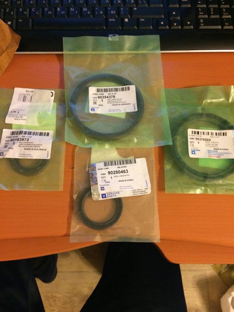 90354378 САЛЬНИК КОЛЕНВАЛА ЗАДНИЙ GM | Запчасти на DRIVE2