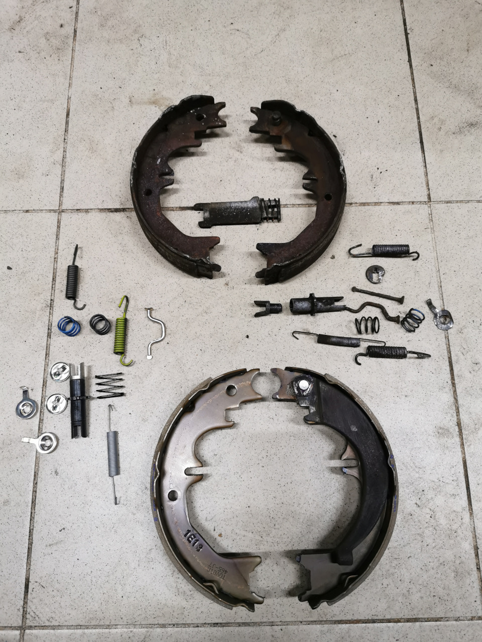 Ремонт стояночного тормоза. — Toyota Land Cruiser Prado 120-series, 4 л ...