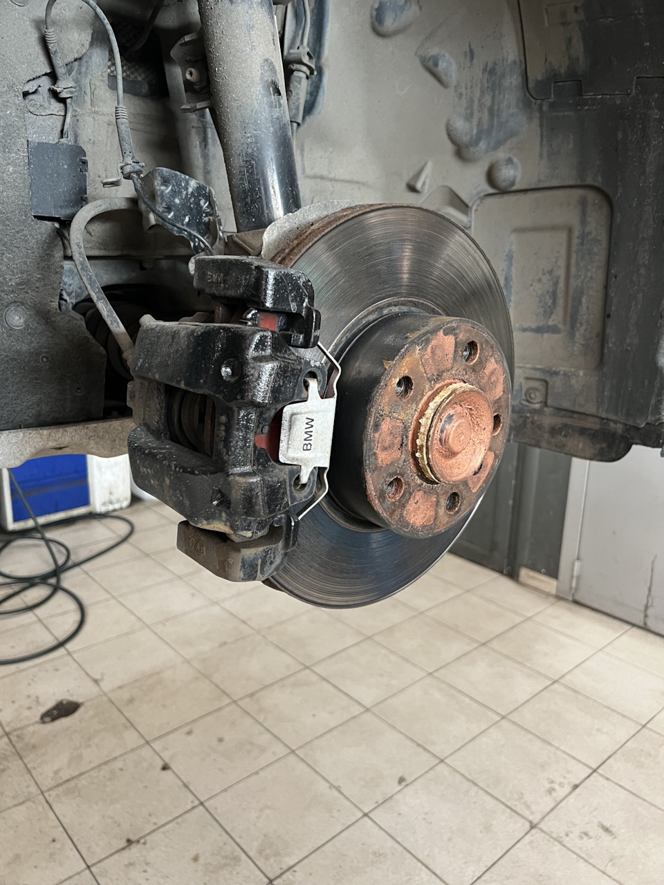 Тормозилки M-sport BMW F30 — BMW 3 series (F30), 2 л, 2014 года ...